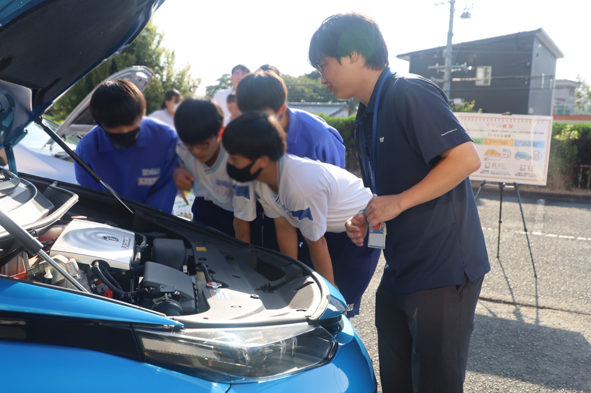 中学校へ出張講義（PEVEサイエンススクール） | トヨタバッテリー株式会社